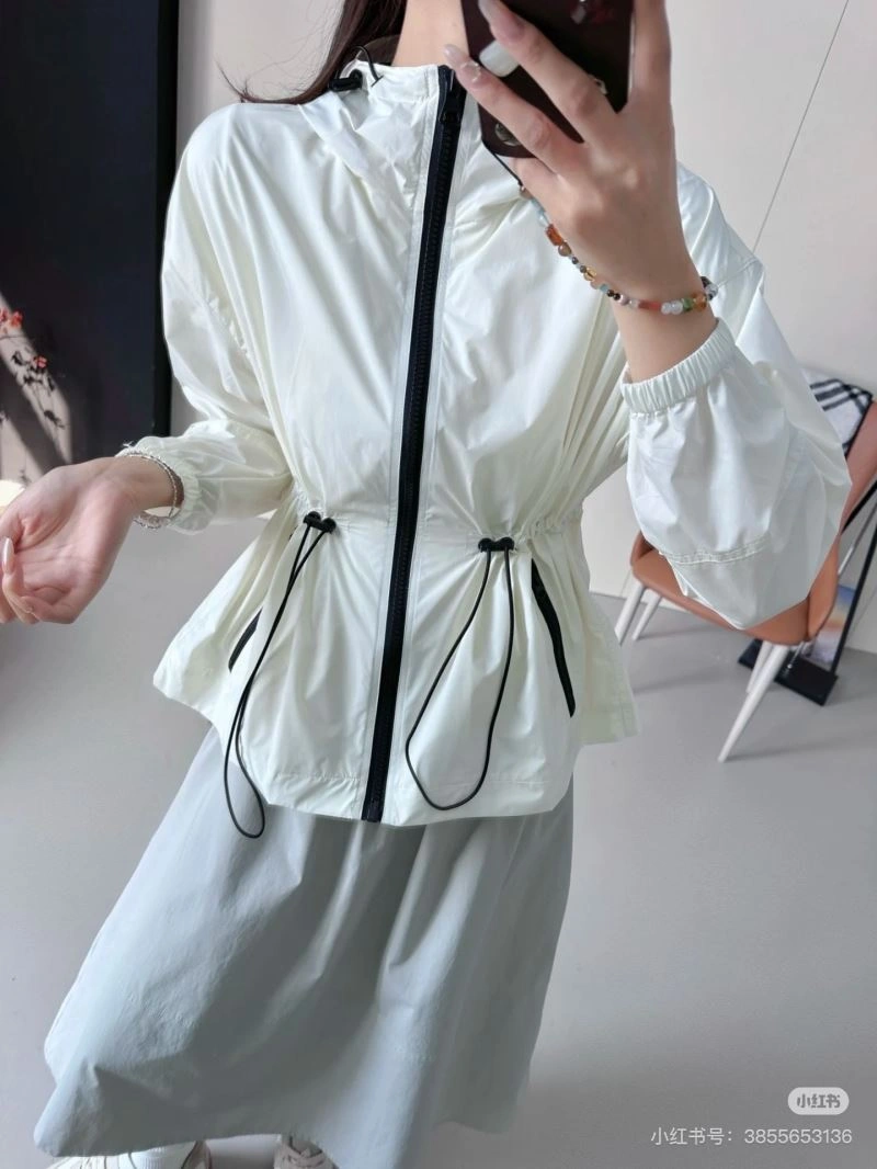 Official Burberry Outwear