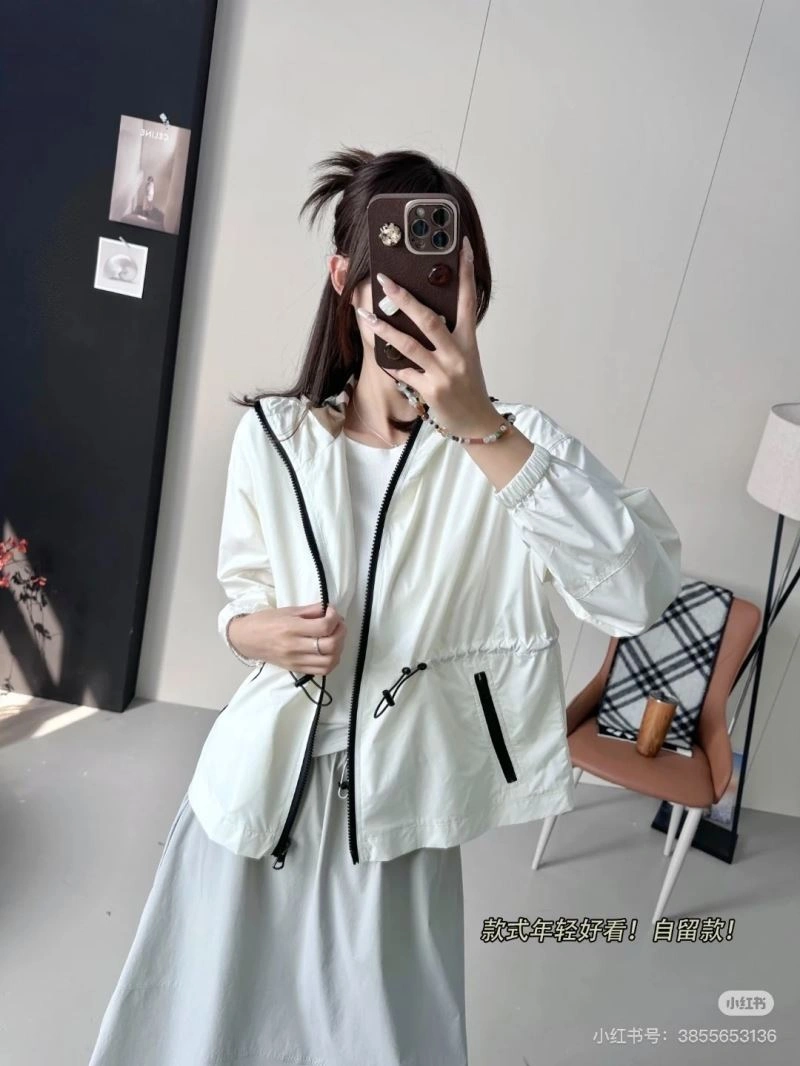 Official Burberry Outwear