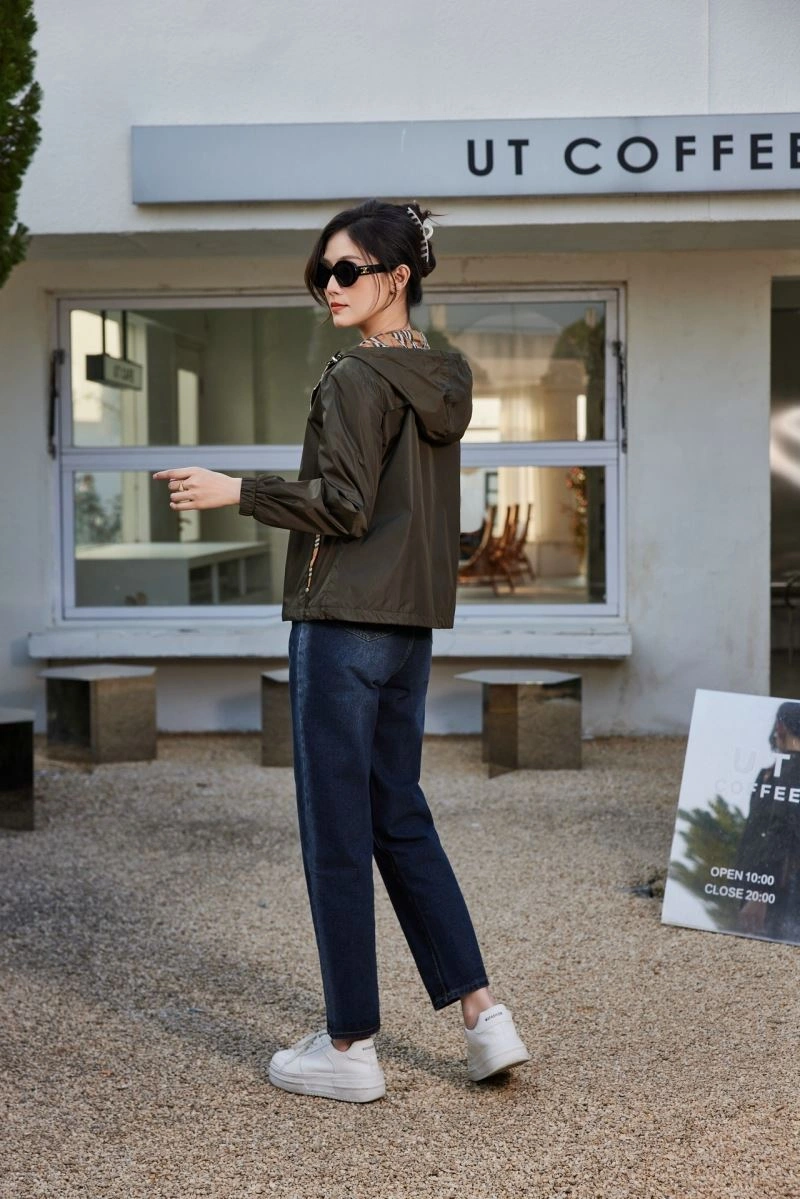Brand-original Burberry Outwear