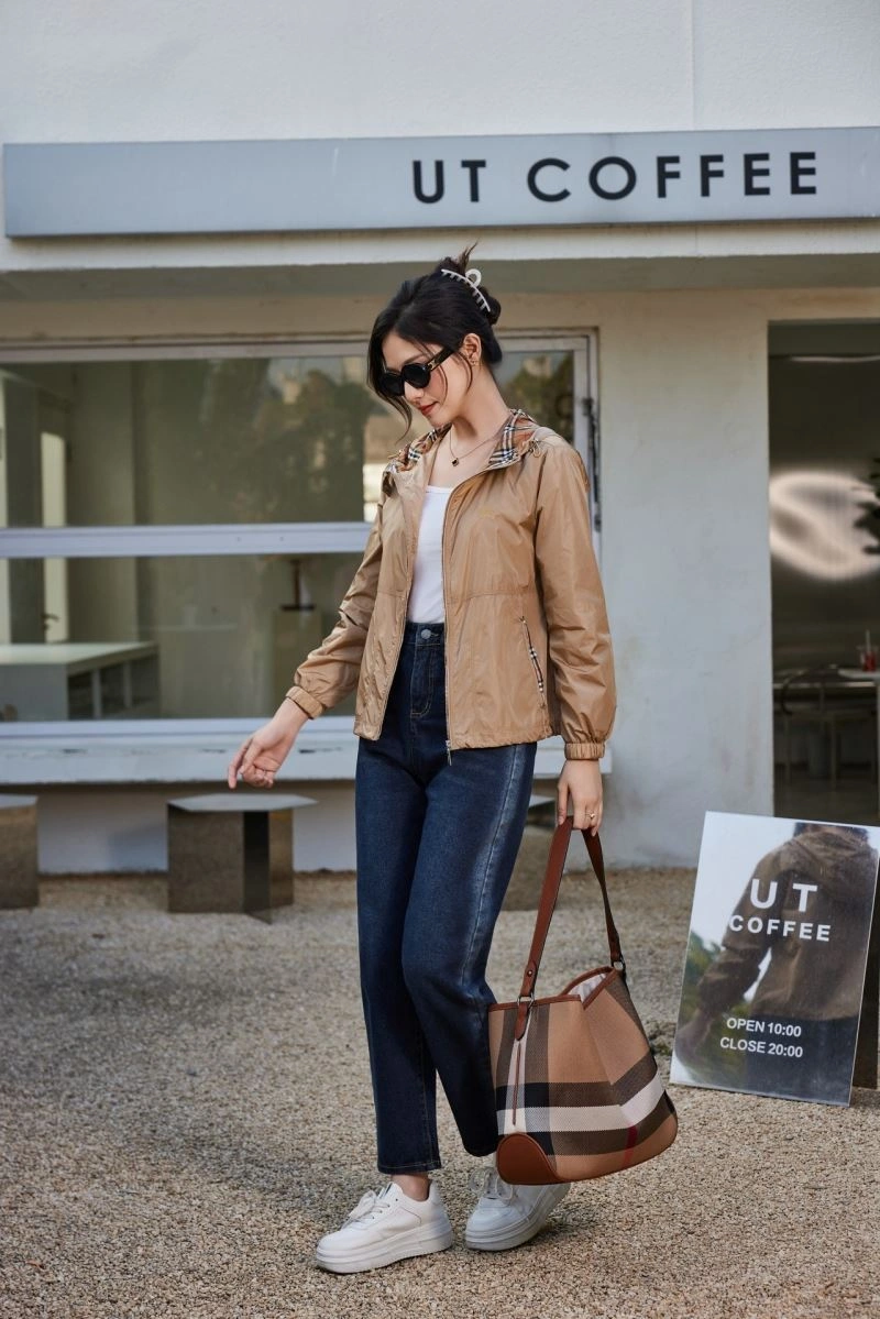 Official Burberry Outwear
