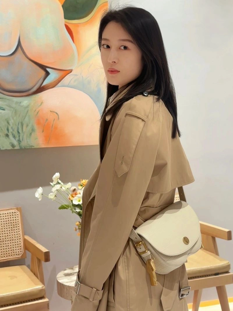 Indistinguishable Burberry Outwear