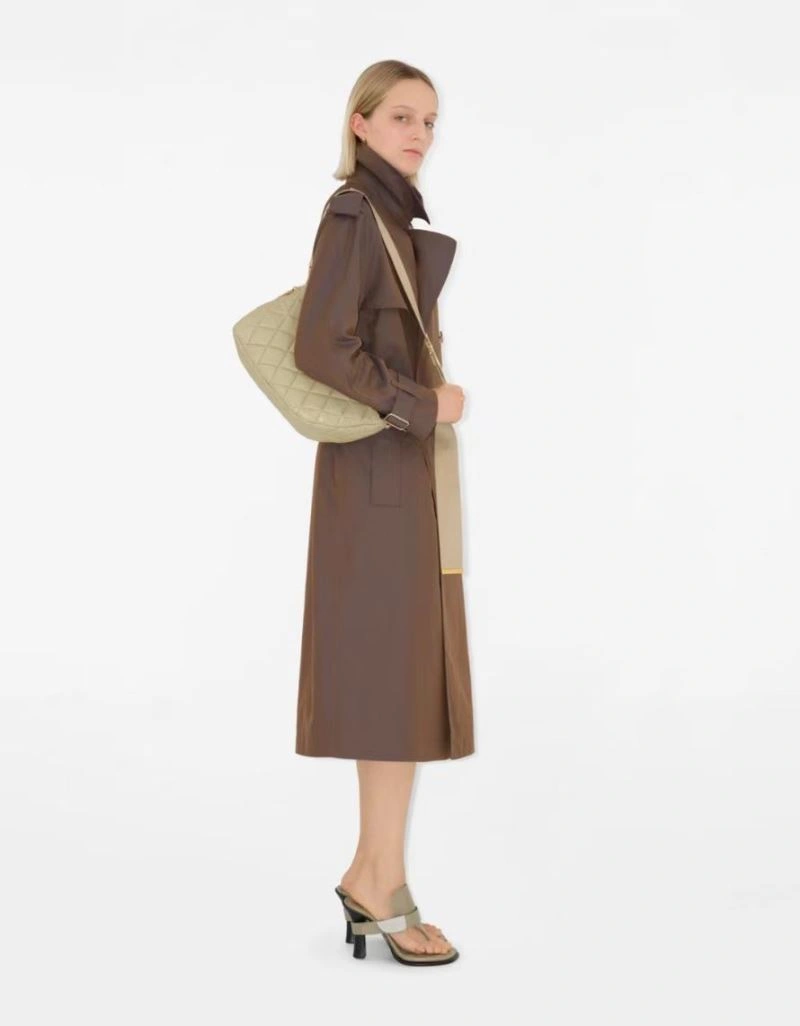 Accurate model Burberry Outwear