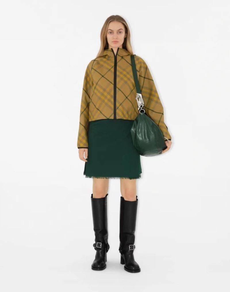 Official Burberry Outwear
