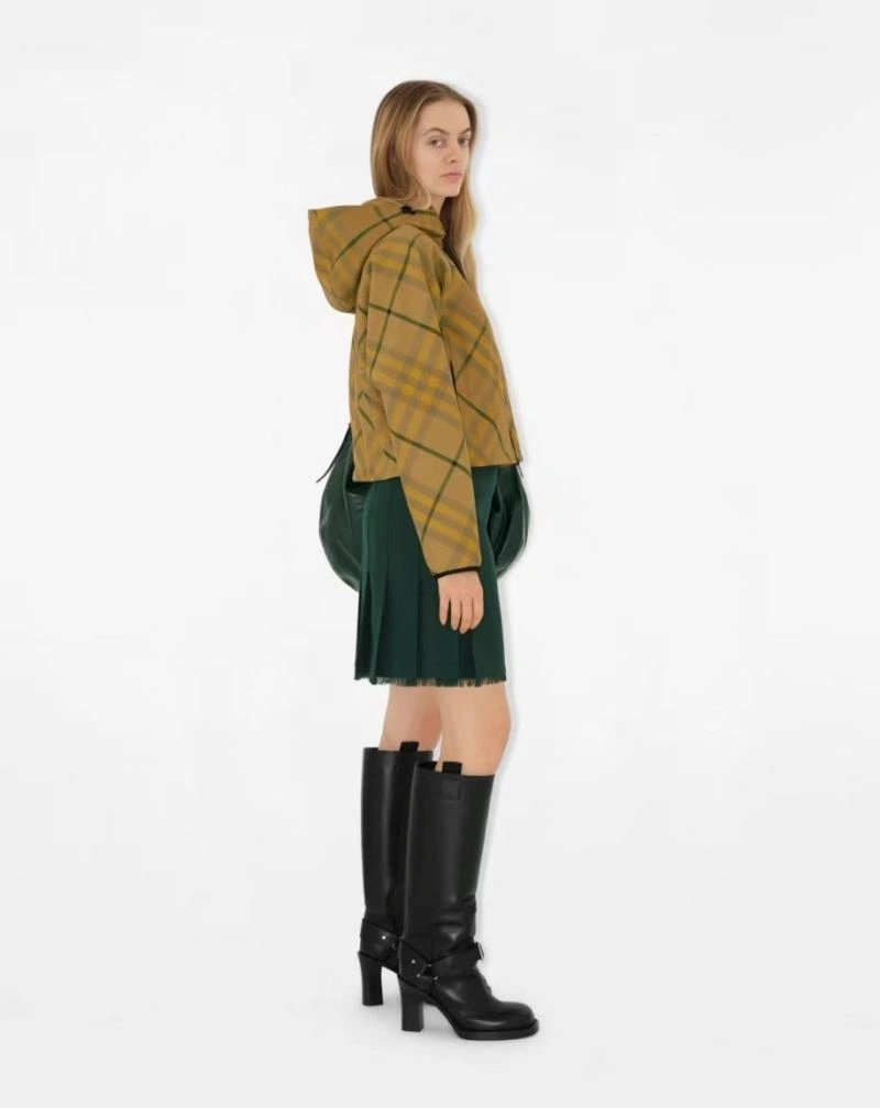 Official Burberry Outwear