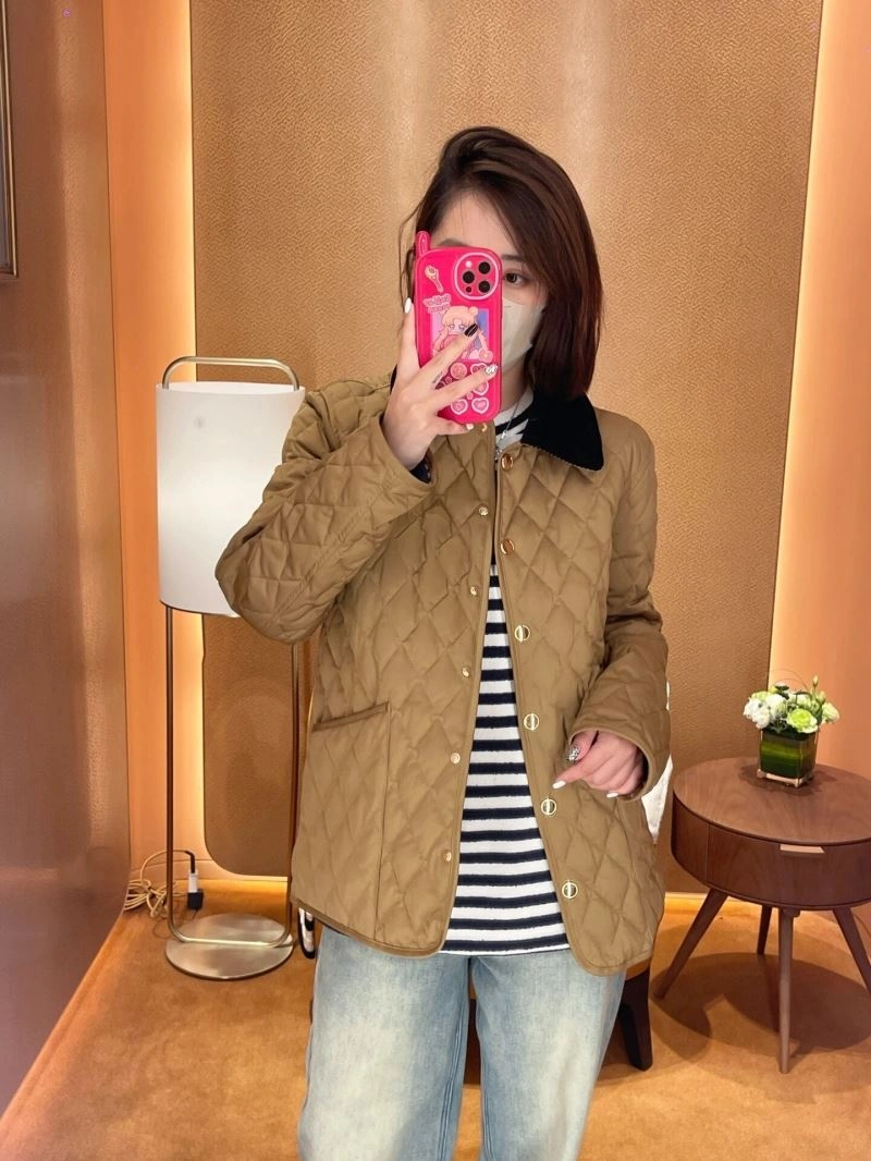Discounted Burberry Outwear