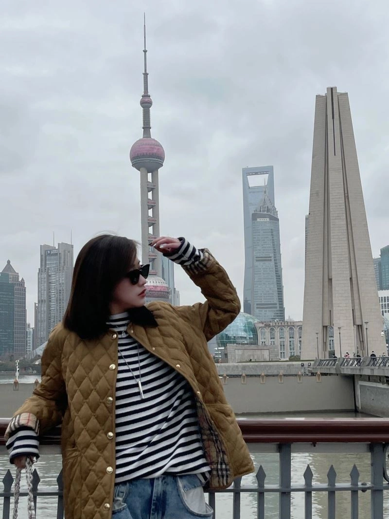 Discounted Burberry Outwear