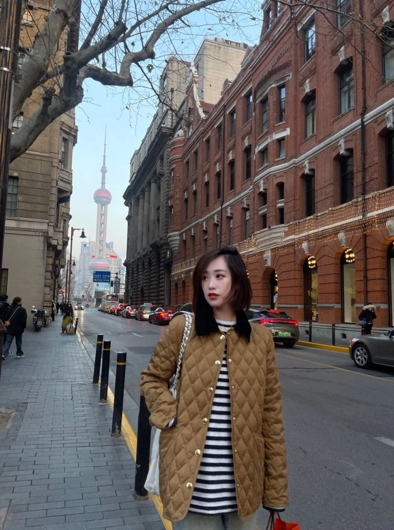 Discounted Burberry Outwear