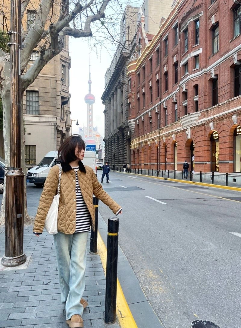 Discounted Burberry Outwear