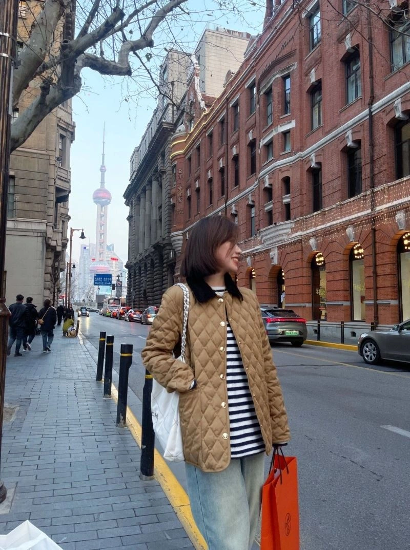 Discounted Burberry Outwear