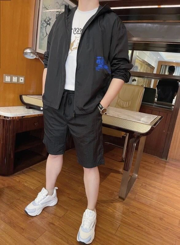 Accurate model Burberry Outwear