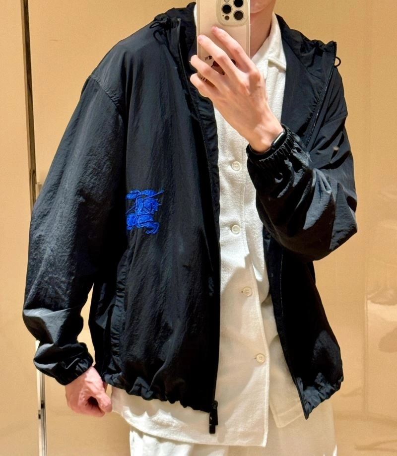 Official Burberry Outwear