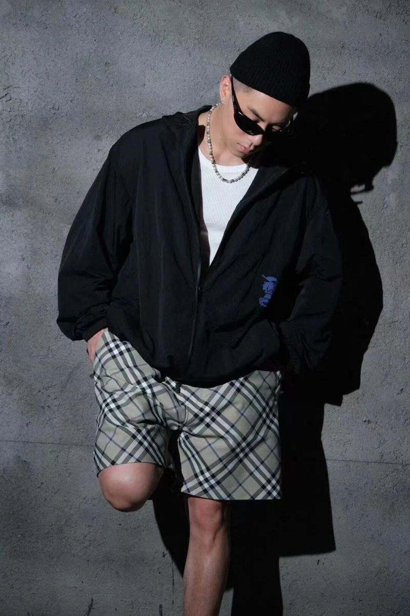 Official Burberry Outwear
