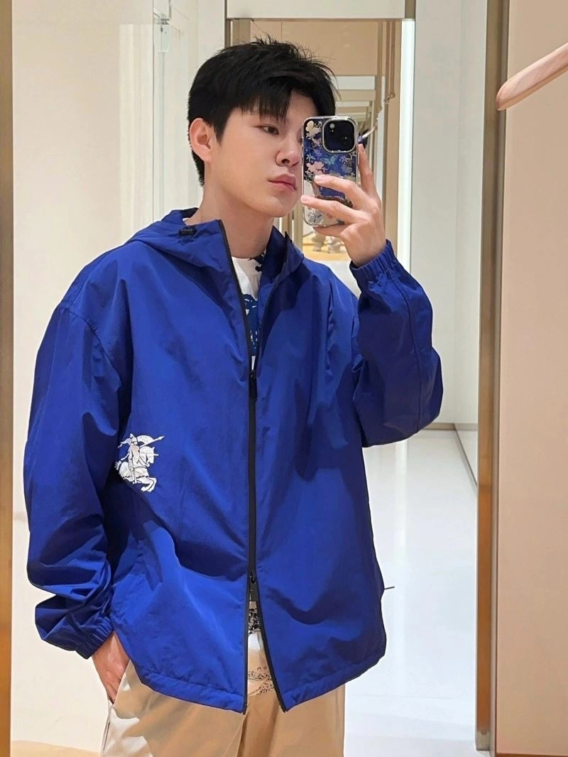 Legit Burberry Outwear