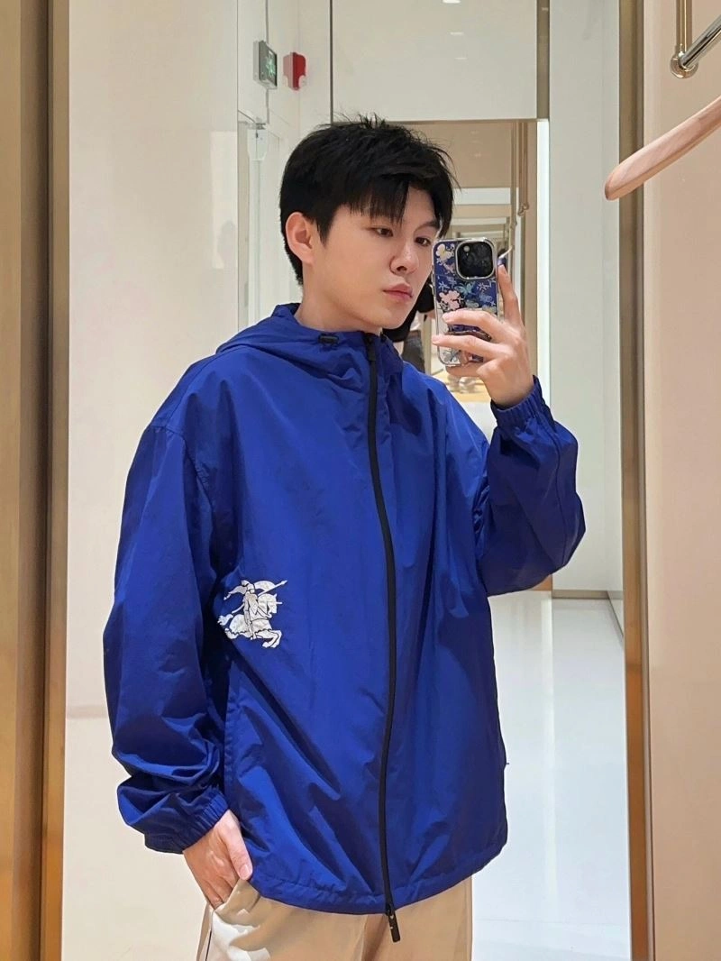 Legit Burberry Outwear