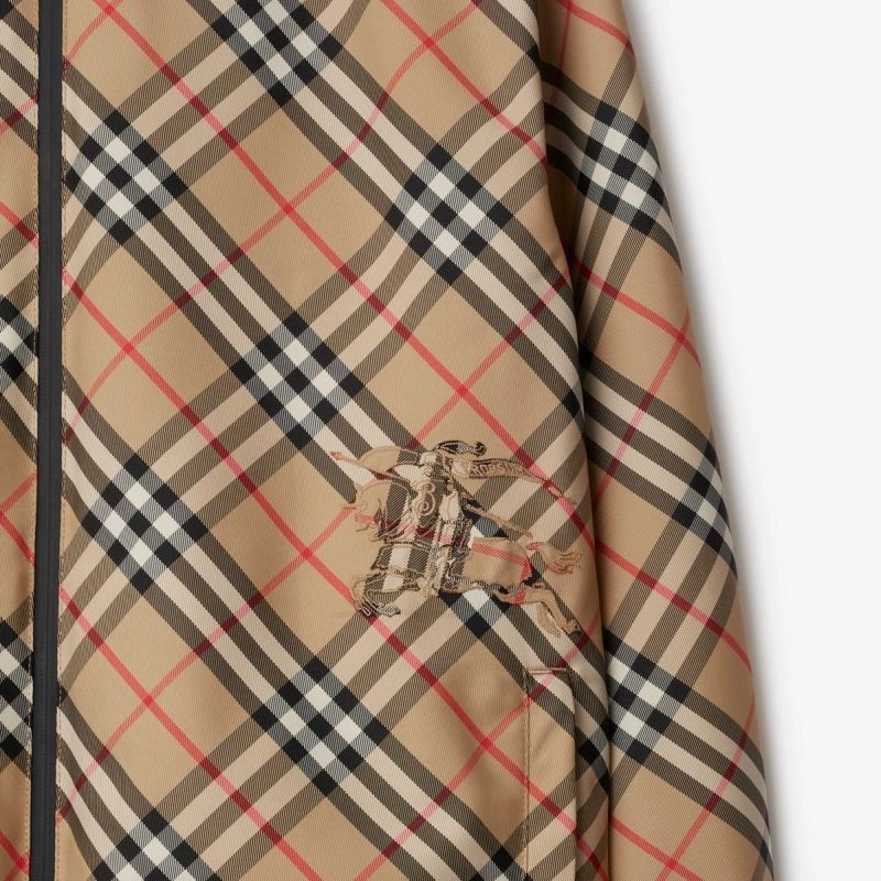 Top match Burberry Outwear