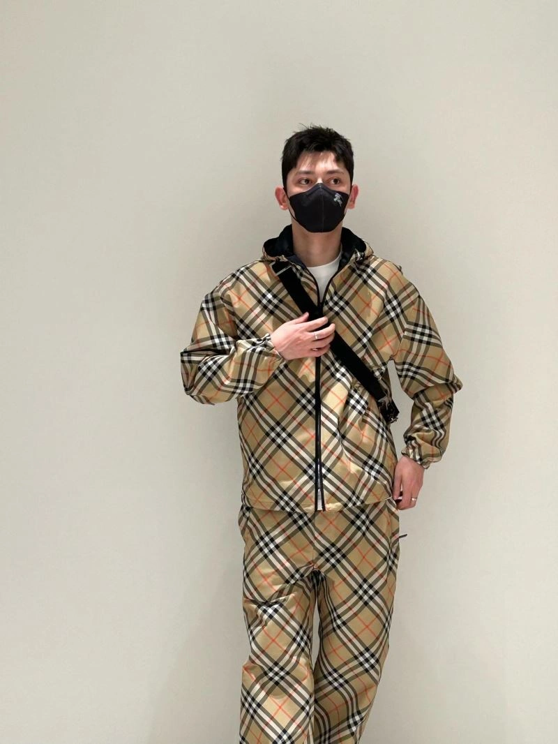 Exact replica Burberry Outwear