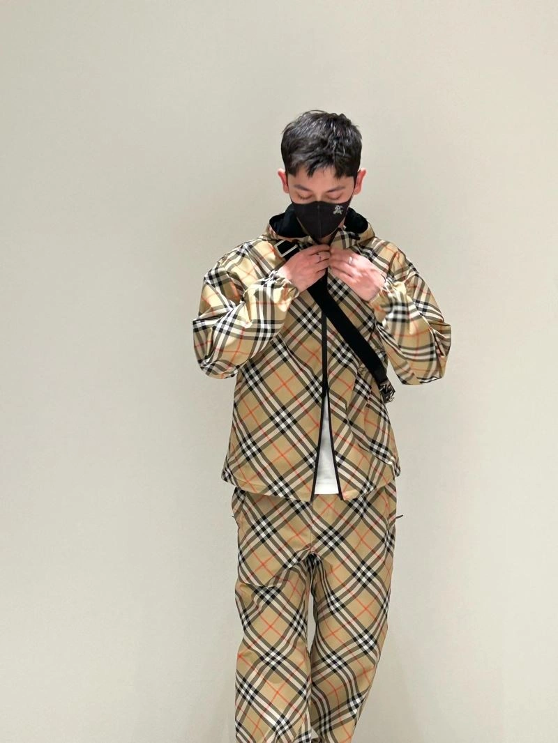 Exact replica Burberry Outwear