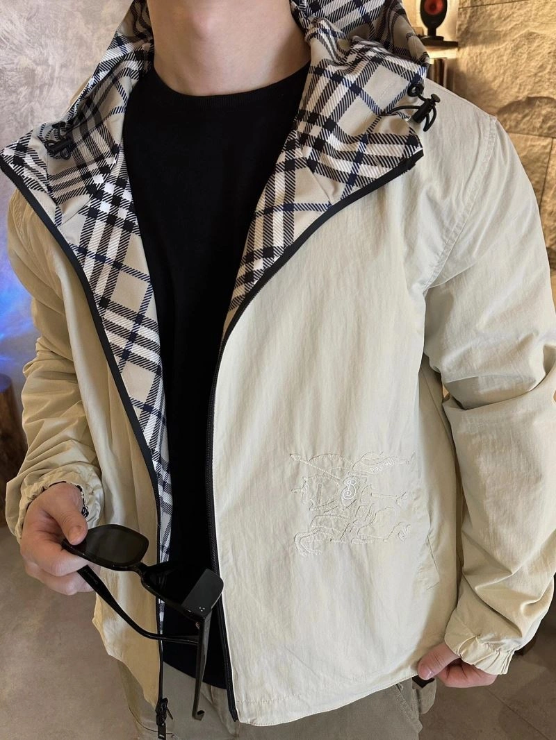 Accurate model Burberry Outwear
