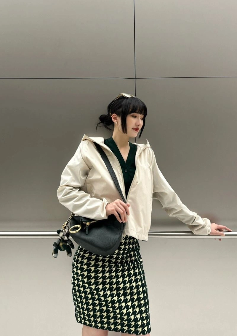 Economical Burberry Outwear