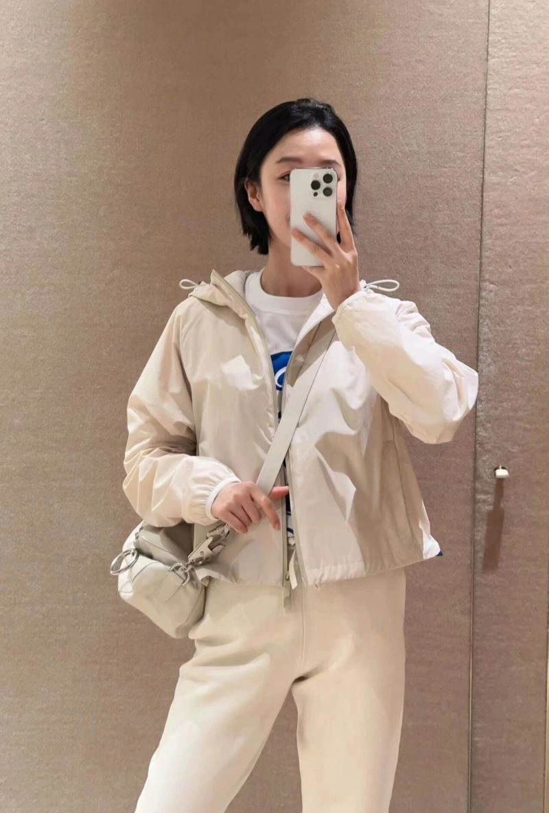 Economical Burberry Outwear