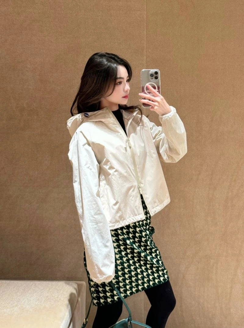 Economical Burberry Outwear