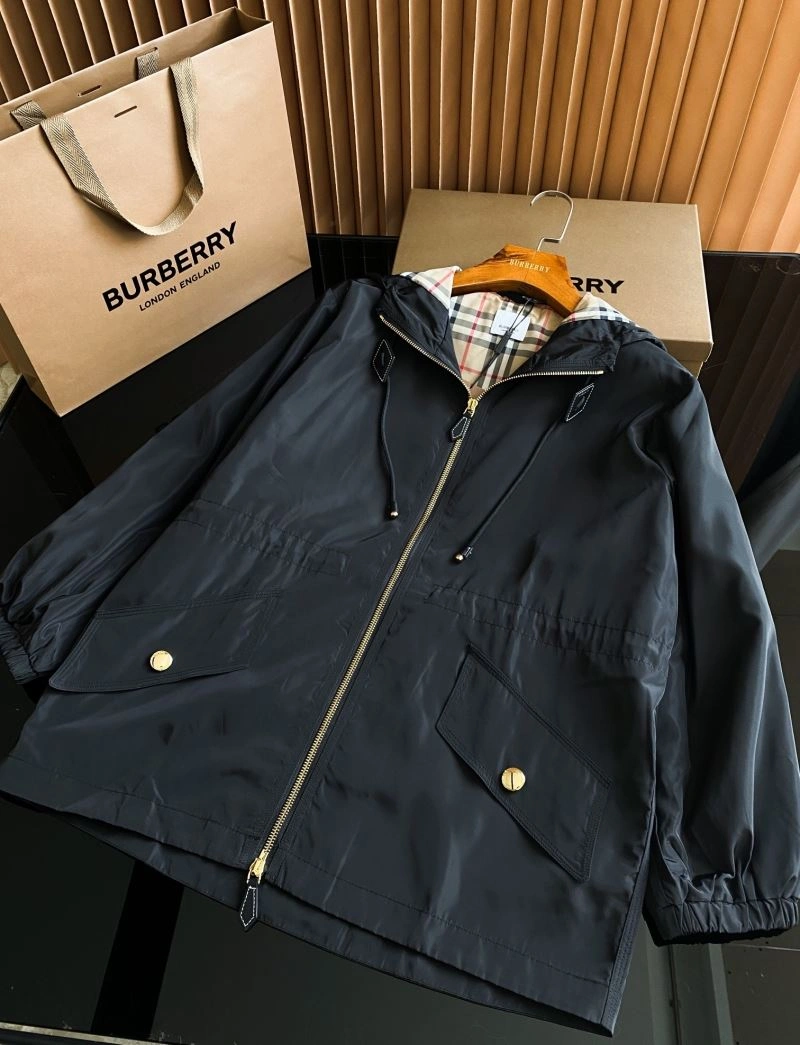Legit Burberry Outwear