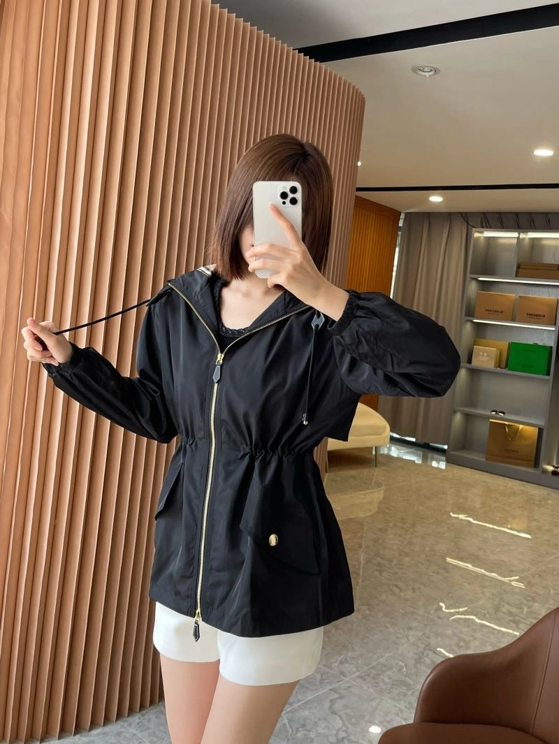 Top match Burberry Outwear
