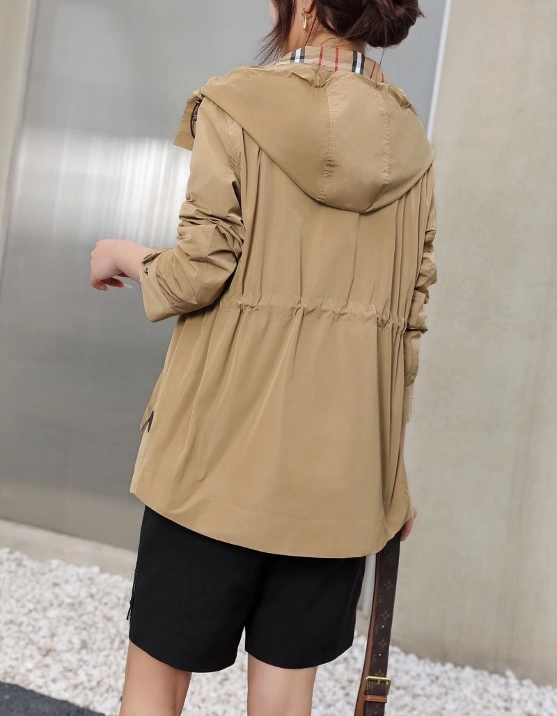 Low-cost Burberry Outwear