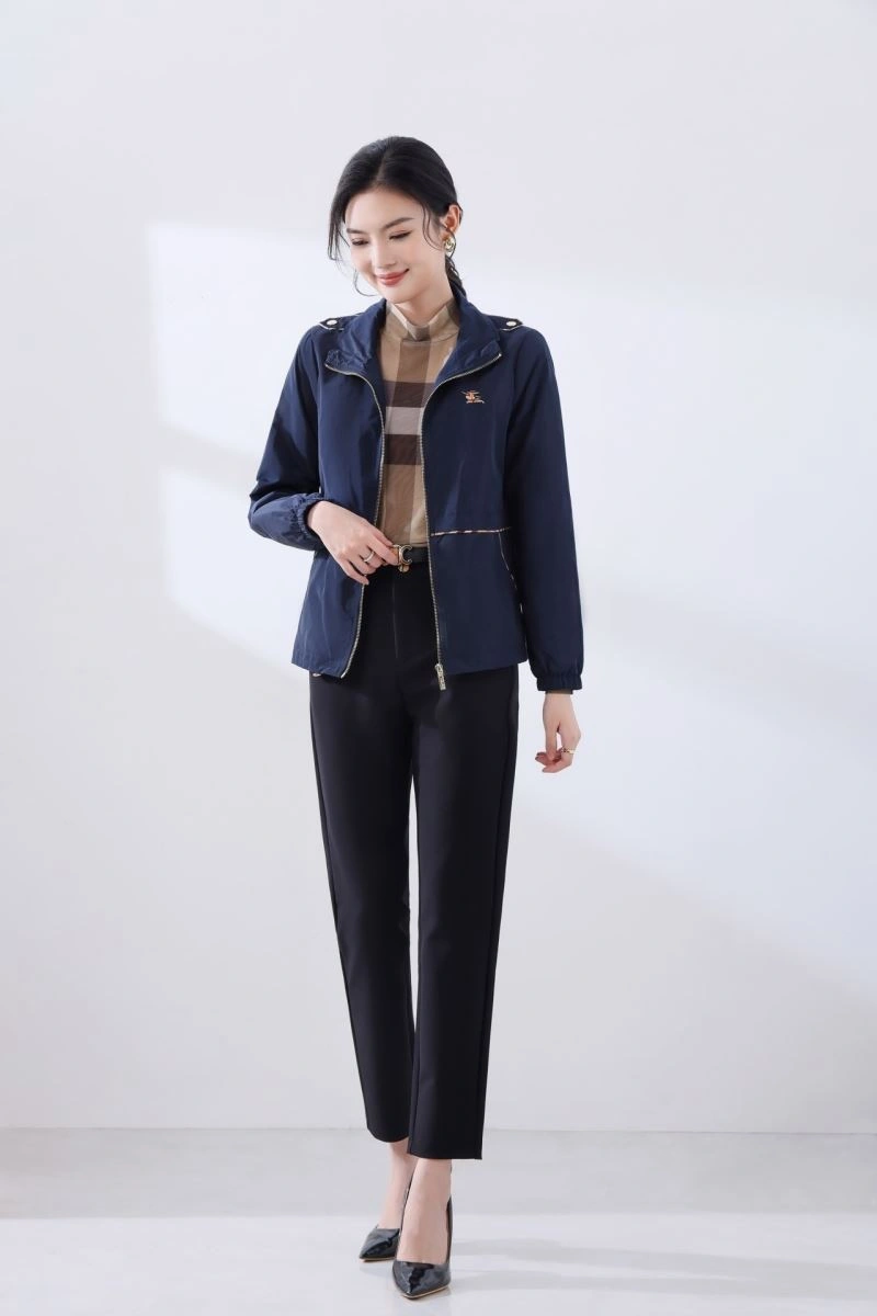 Bargain Burberry Outwear