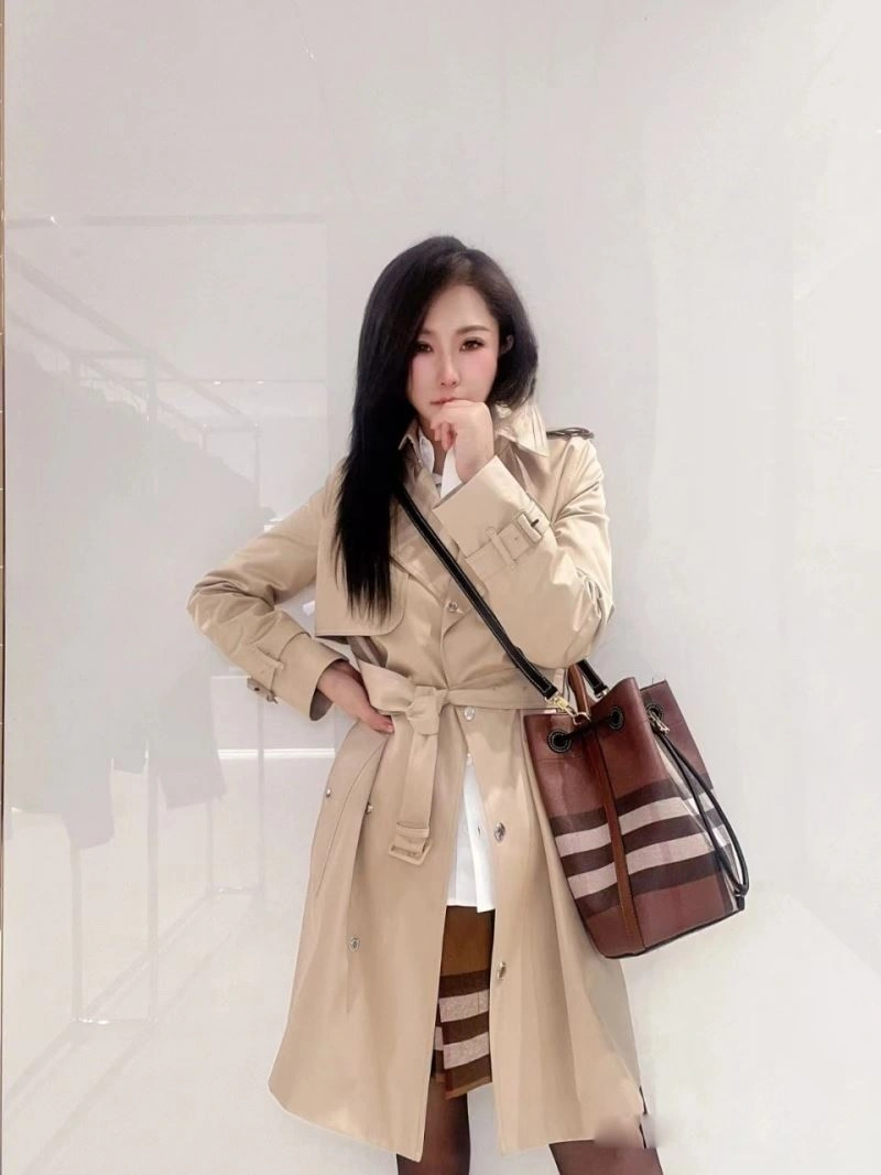 Factory-made Burberry Outwear