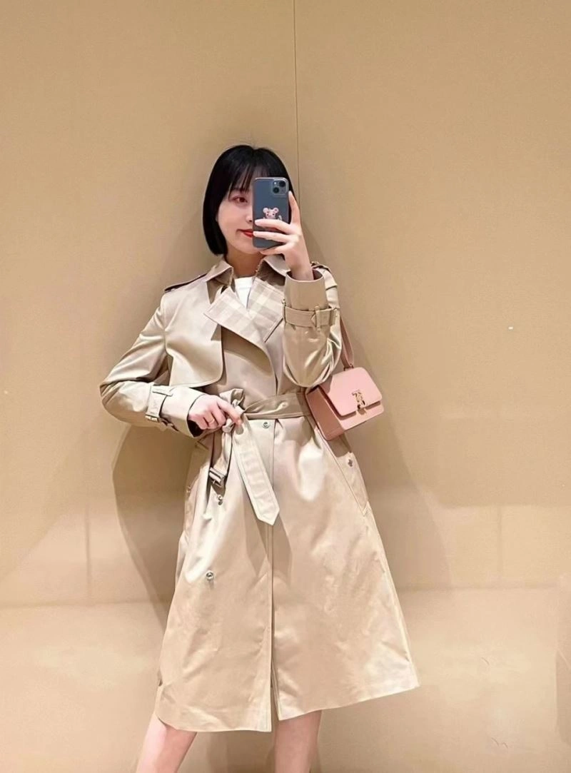 Factory-made Burberry Outwear