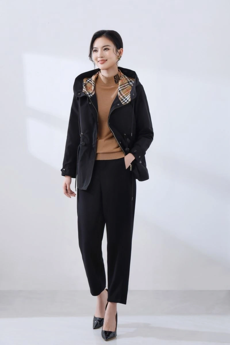 Brand-original Burberry Outwear