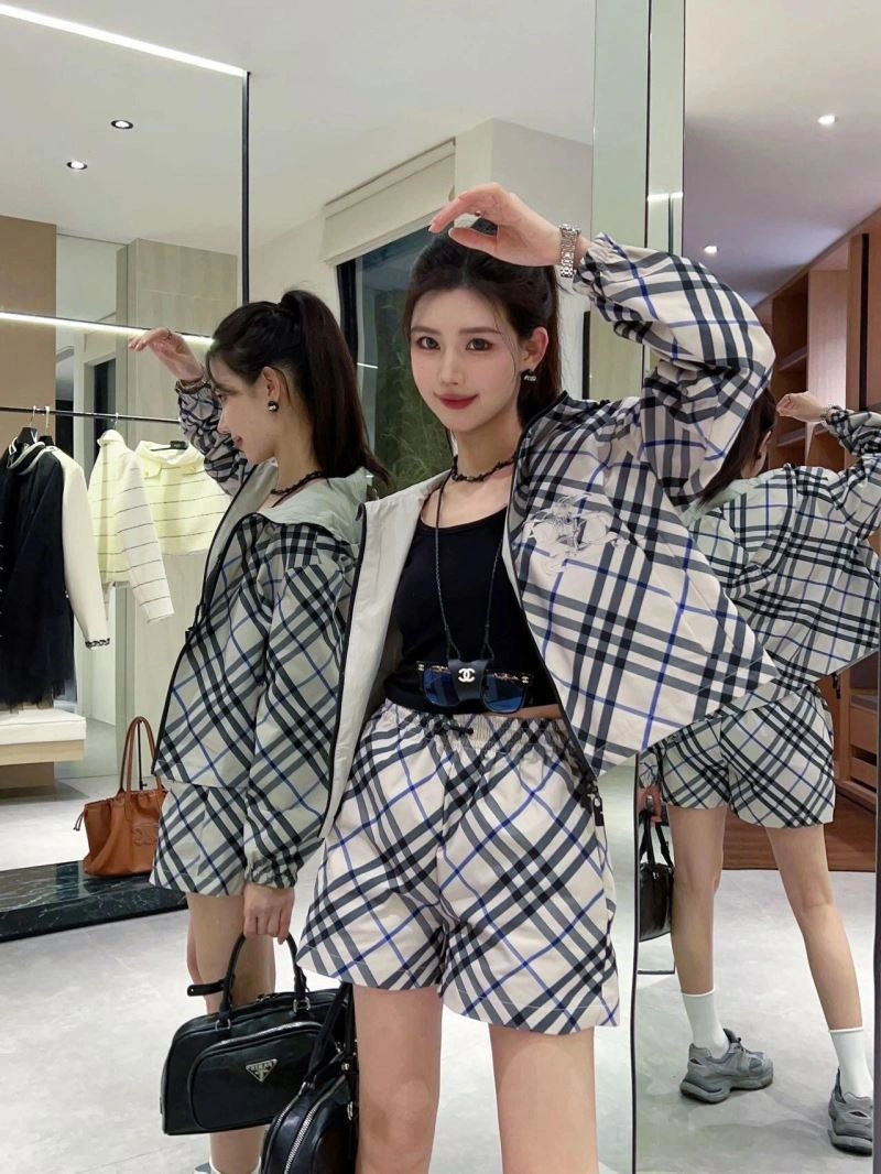 Inexpensive Burberry Outwear