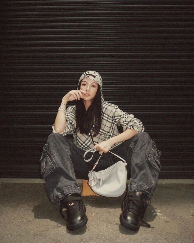Inexpensive Burberry Outwear