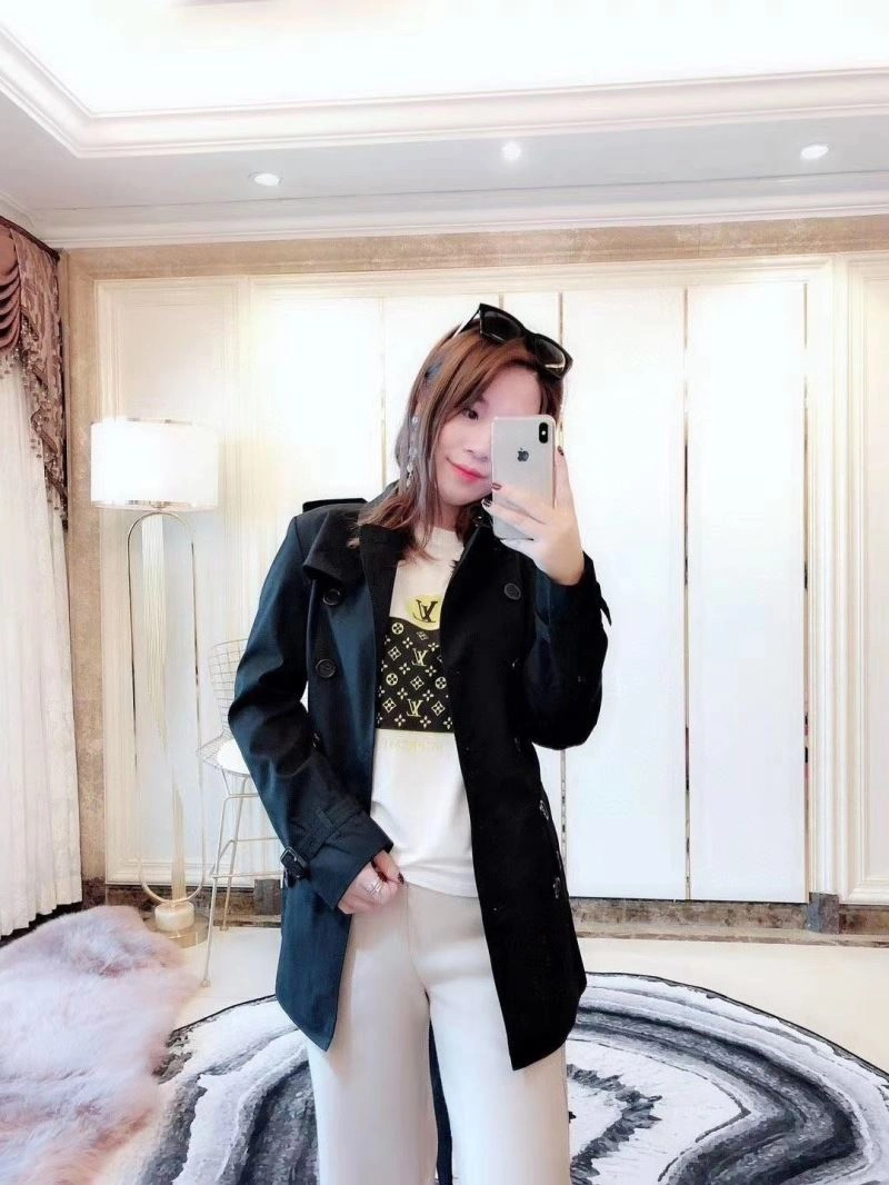 Official Burberry Outwear