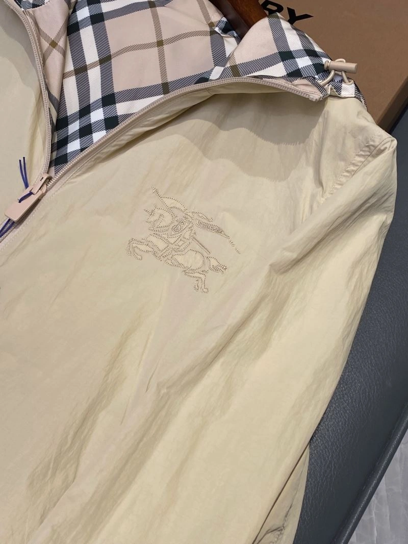 Factory-made Burberry Outwear