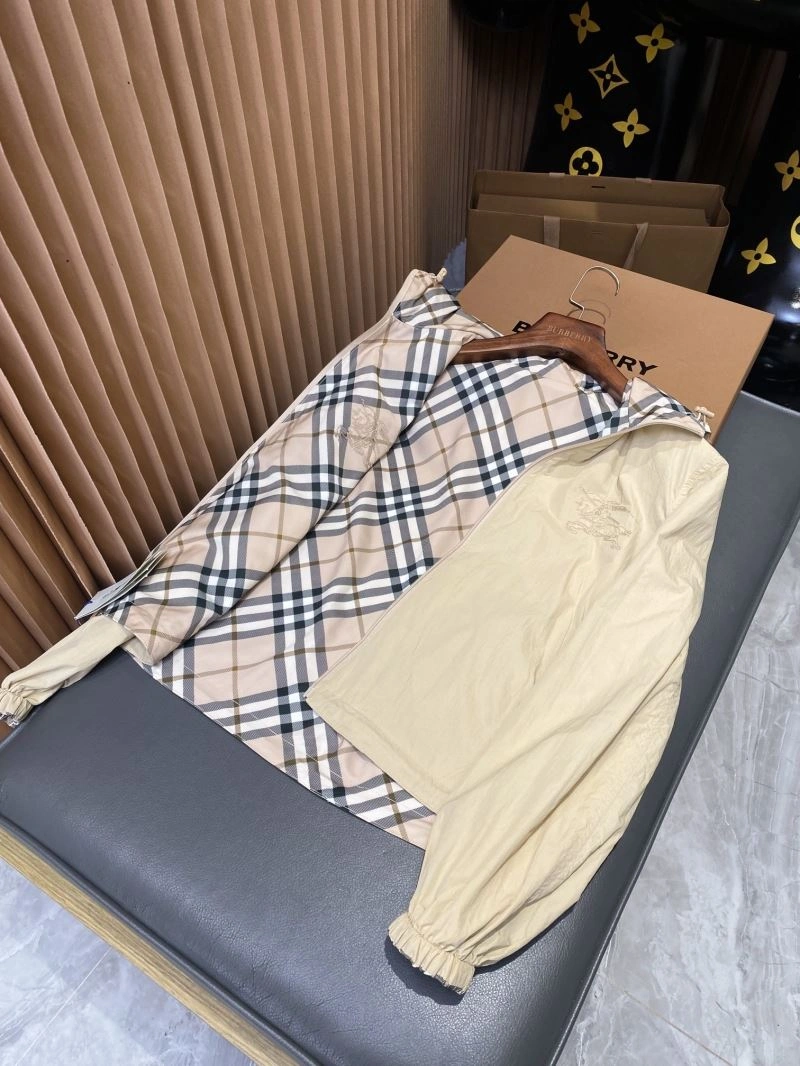 Factory-made Burberry Outwear