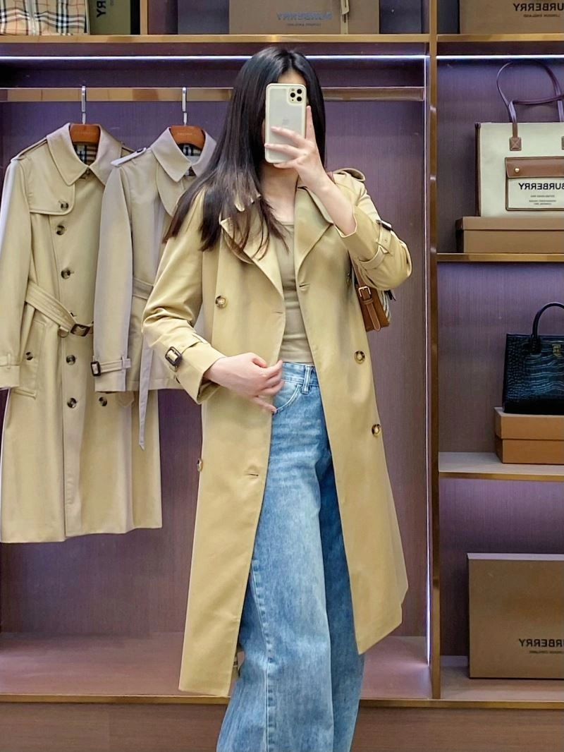 Genuine Burberry Outwear