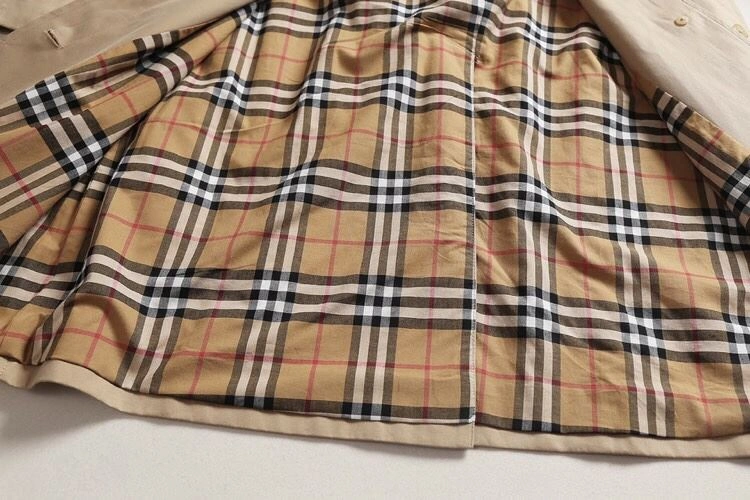 Economical Burberry Outwear