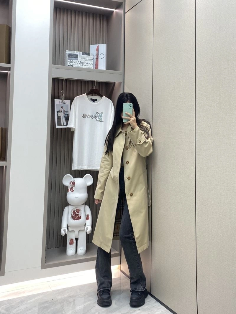 Precise copy Burberry Outwear