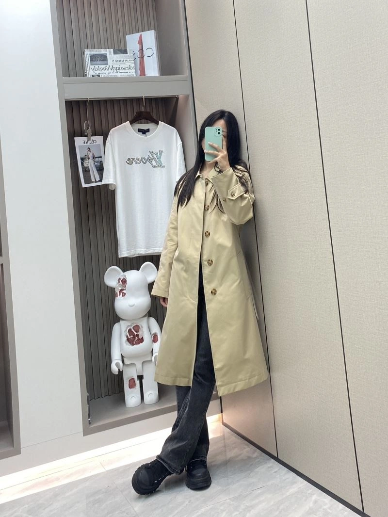 Precise copy Burberry Outwear