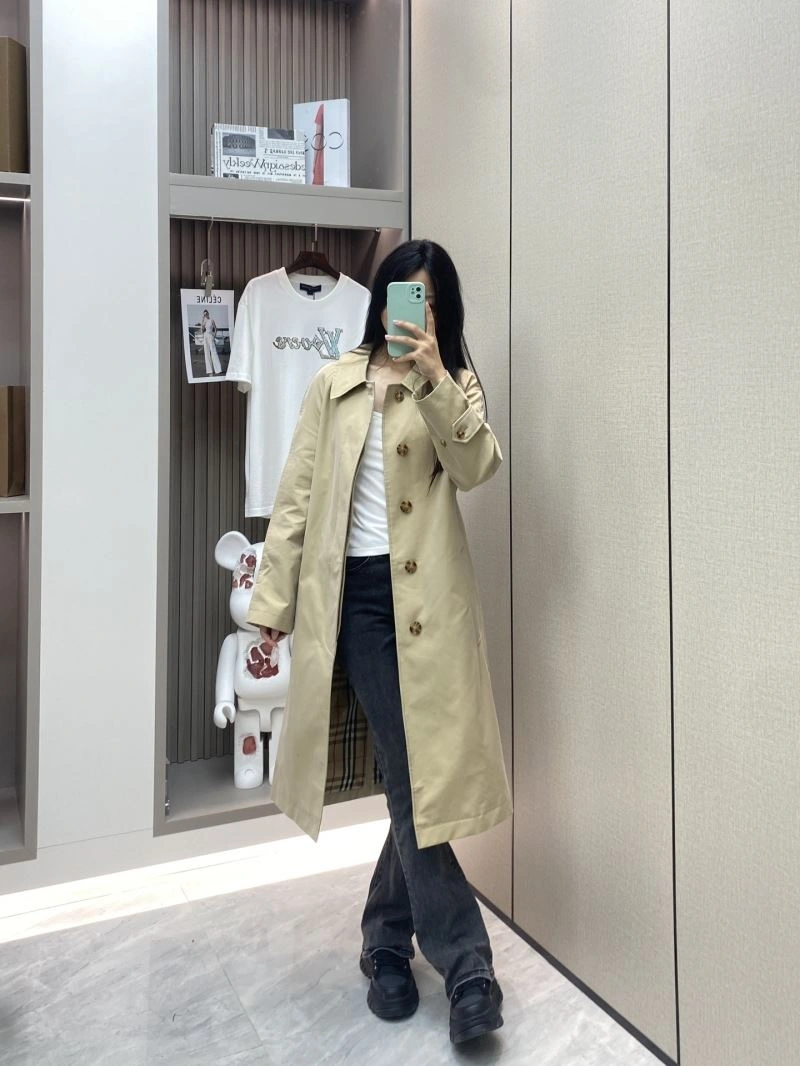 Precise copy Burberry Outwear