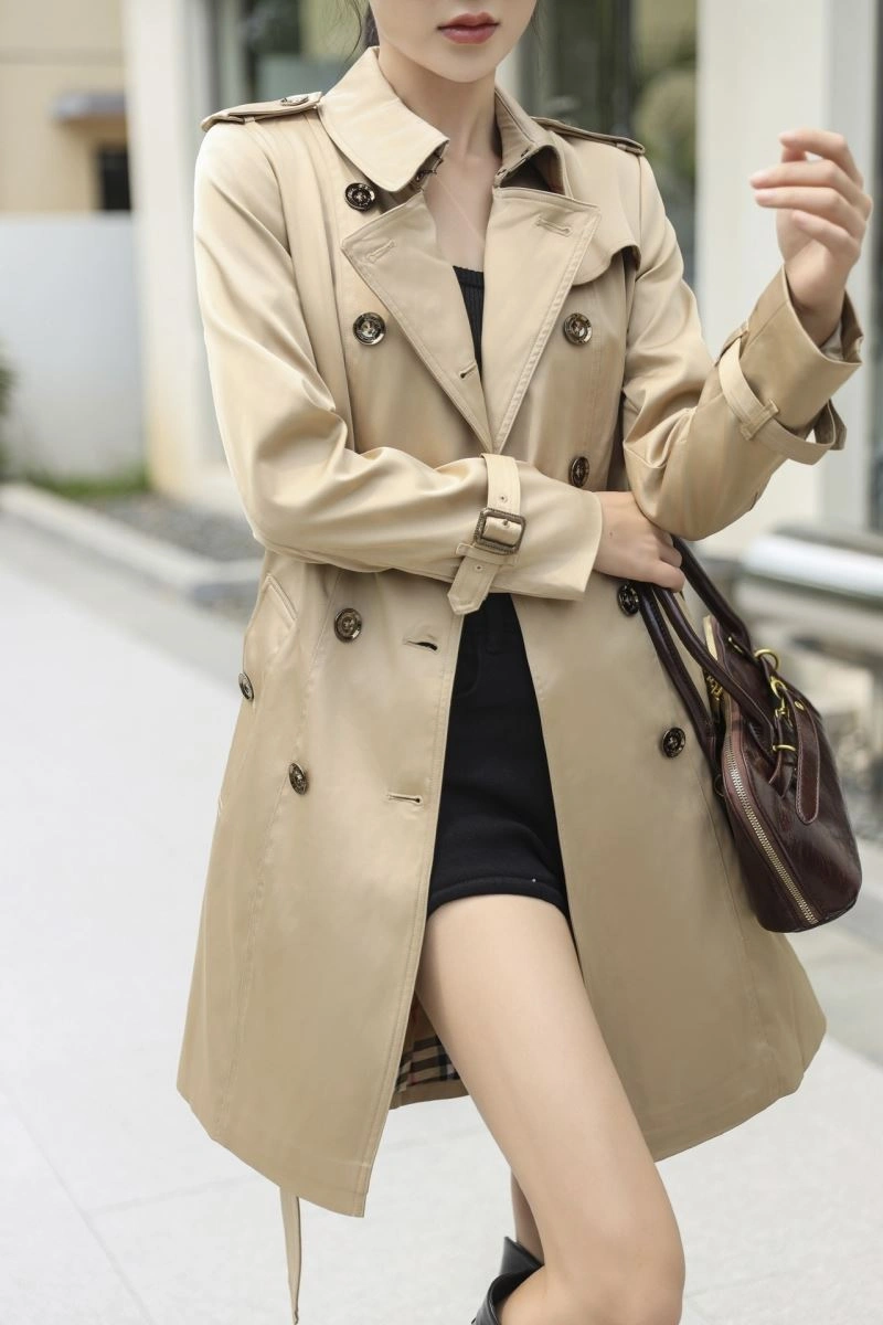 Bargain Burberry Outwear