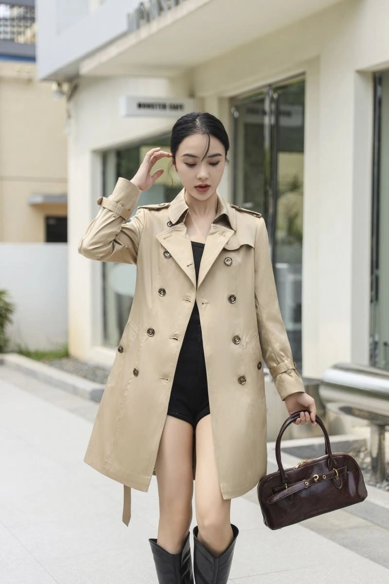 Bargain Burberry Outwear