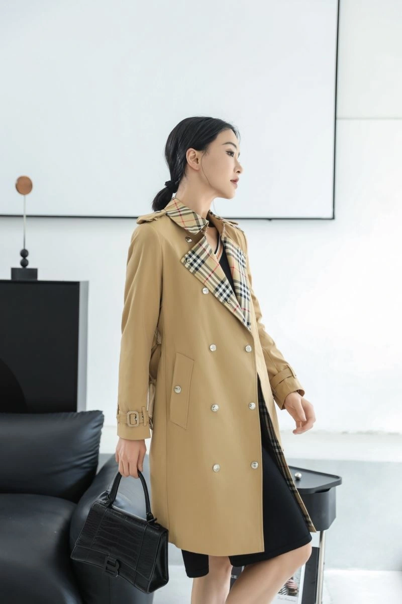 Official Burberry Outwear