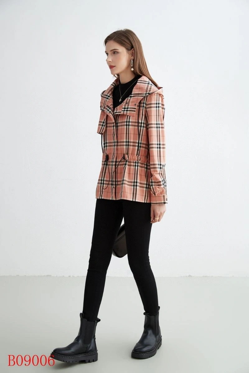 Bargain Burberry Outwear
