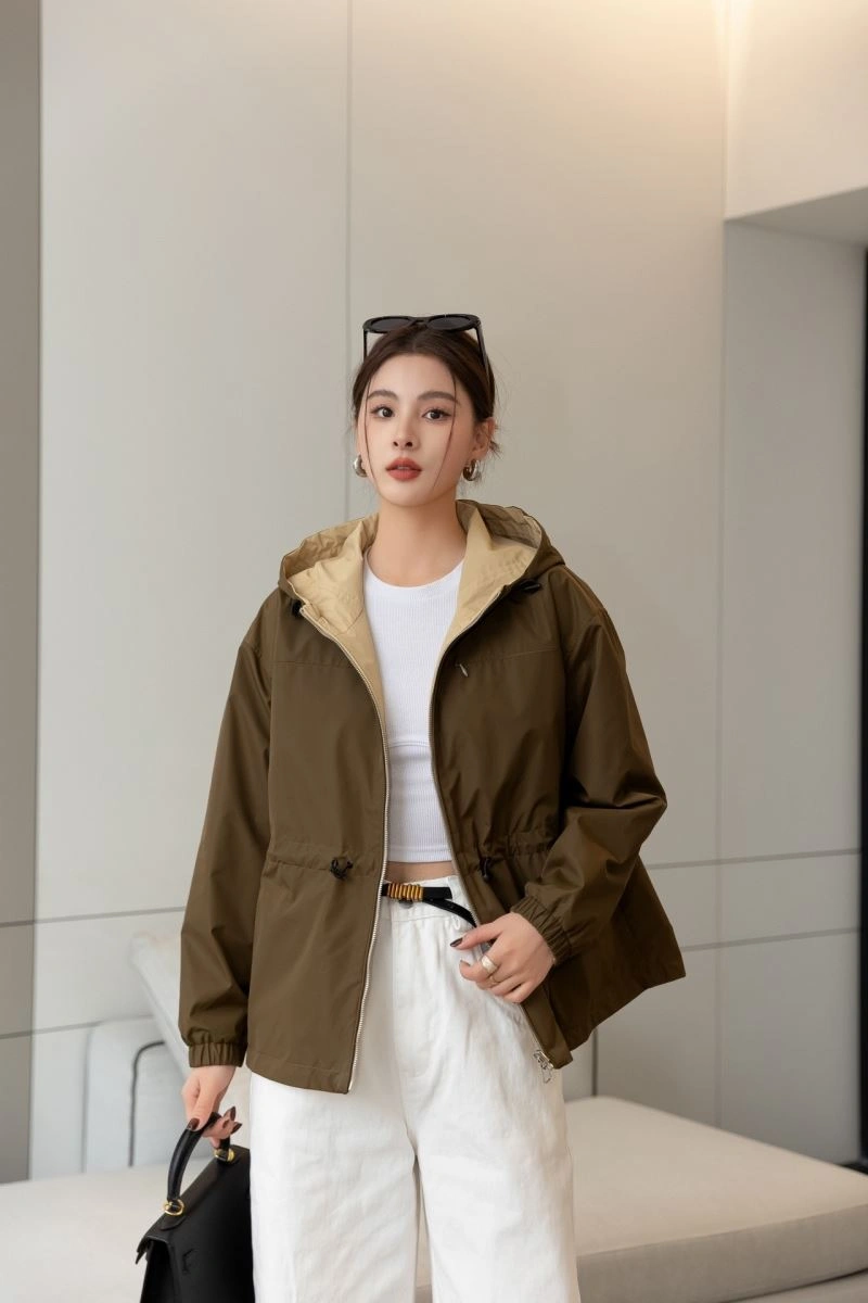 Discounted Burberry Outwear