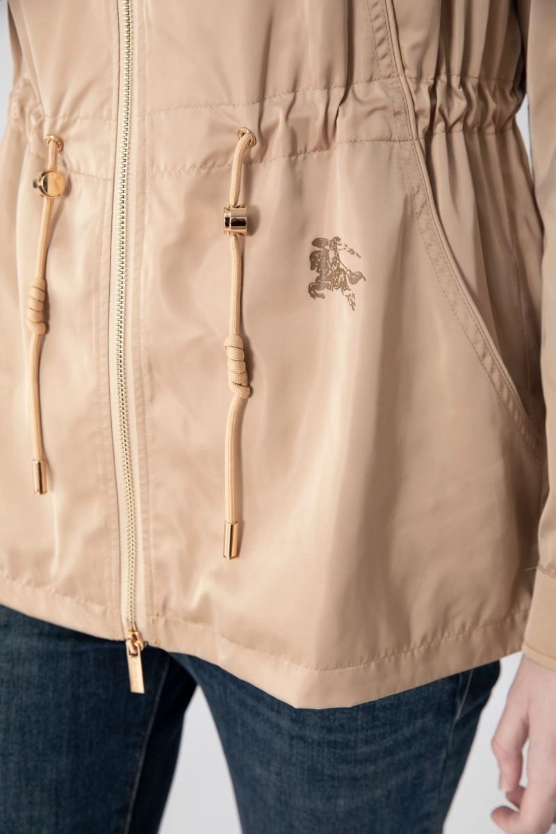 Low-cost Burberry Outwear