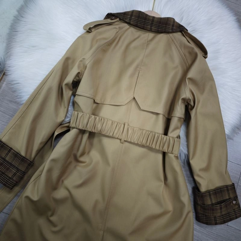Accurate model Burberry Outwear