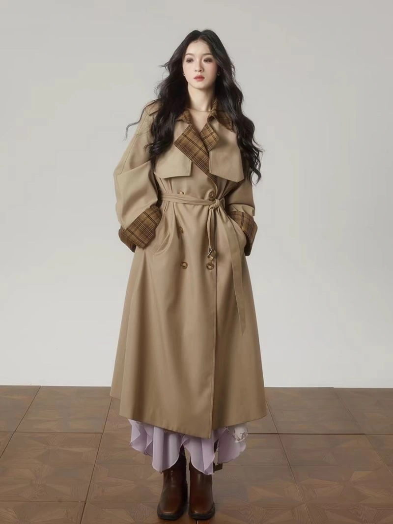 Accurate model Burberry Outwear